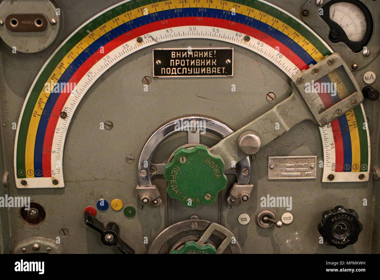 Military radio transmitter receiver hi-res stock photography and images ...