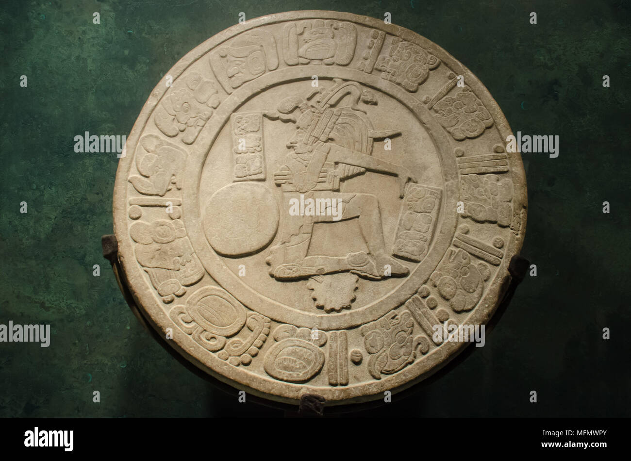 Mayan disc hi-res stock photography and images - Alamy