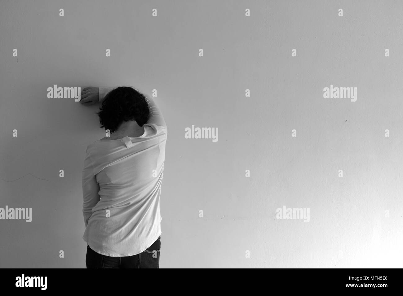 Woman sad rear view Black and White Stock Photos & Images - Alamy