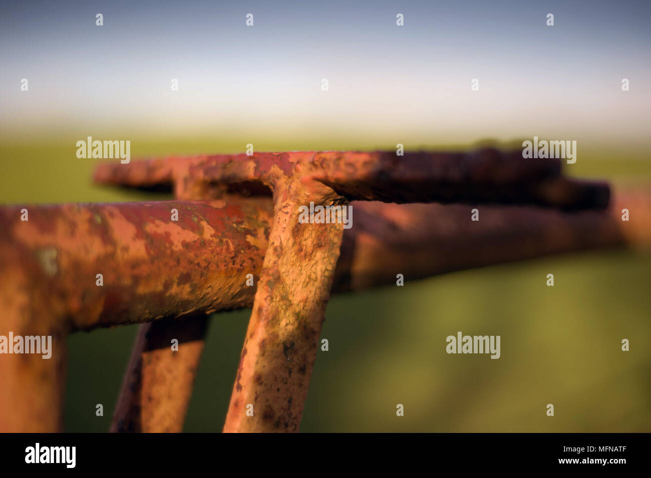 Rusted gate latch hi-res stock photography and images - Alamy