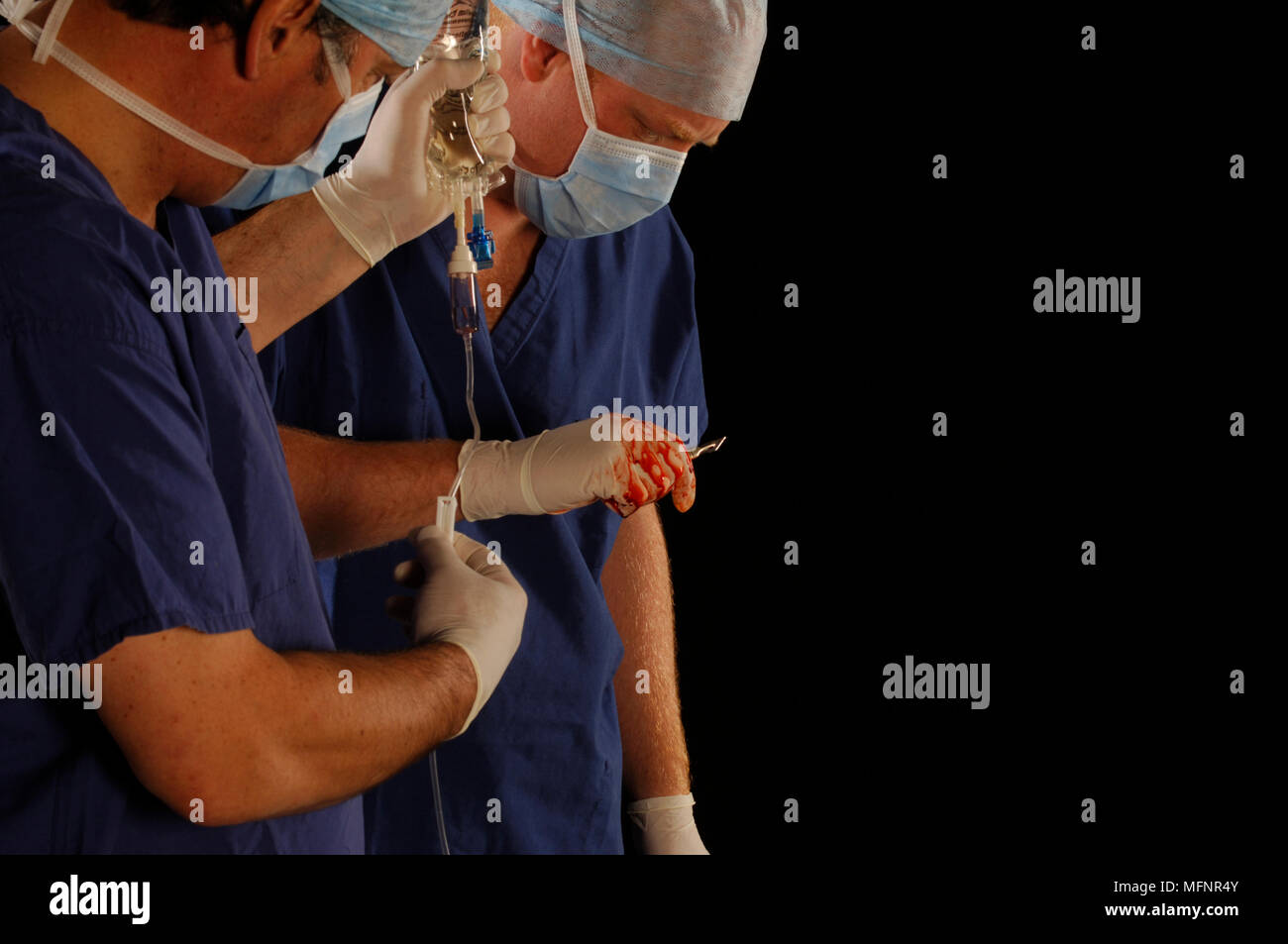 Nhs staff in a hospital theatre hi-res stock photography and images - Alamy