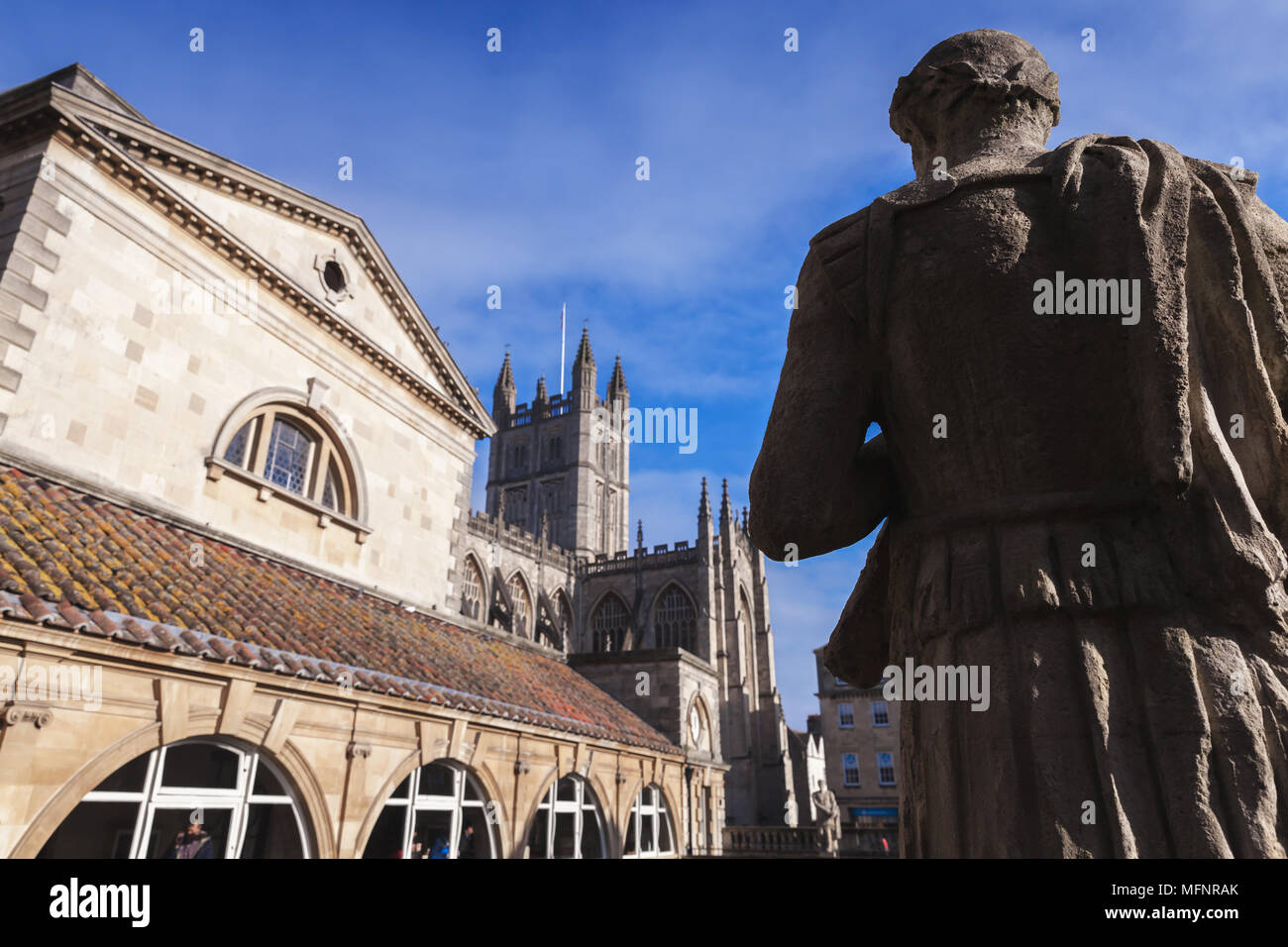 Statue silhouette hi-res stock photography and images - Alamy