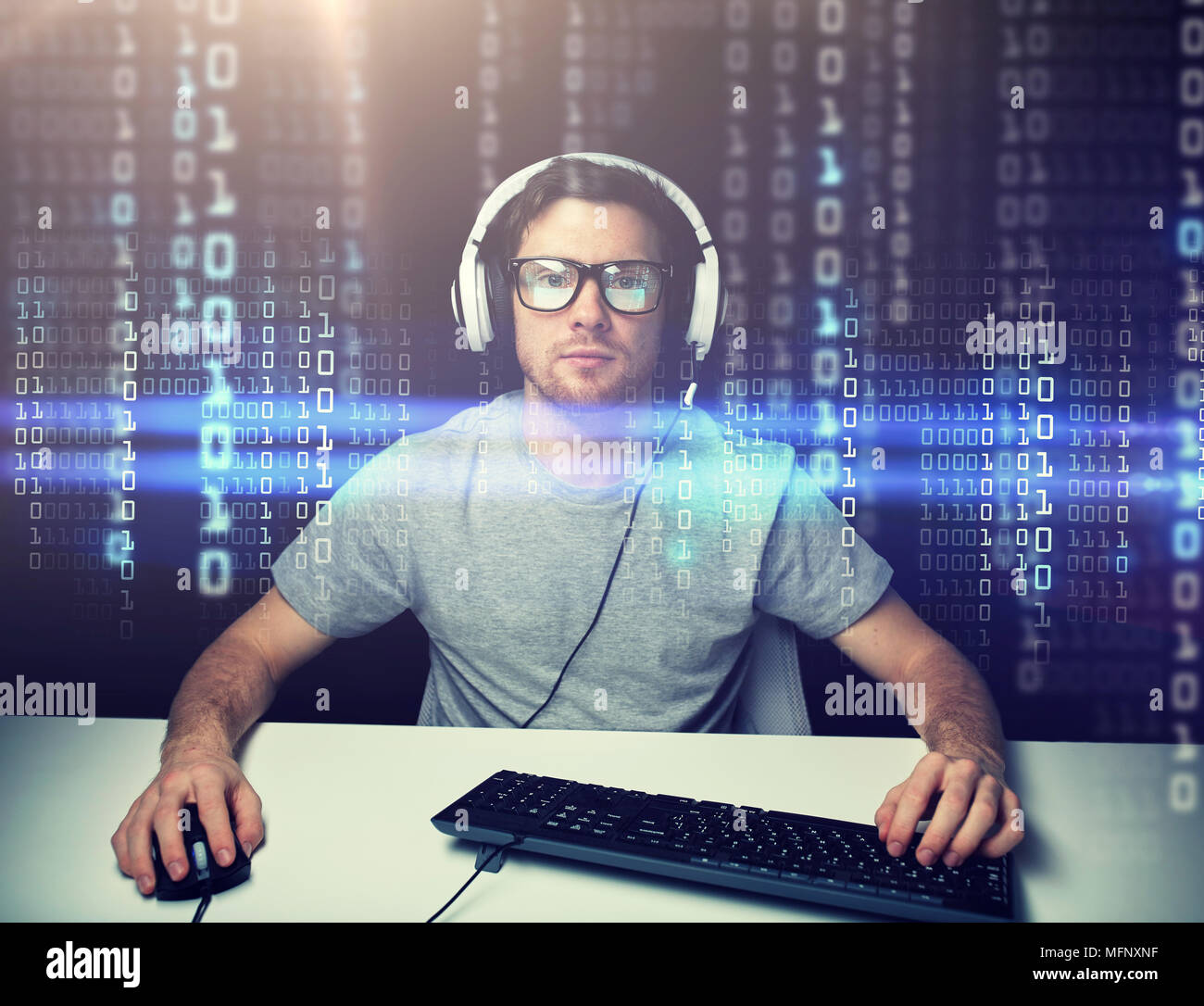 Man programming hi-res stock photography and images - Alamy