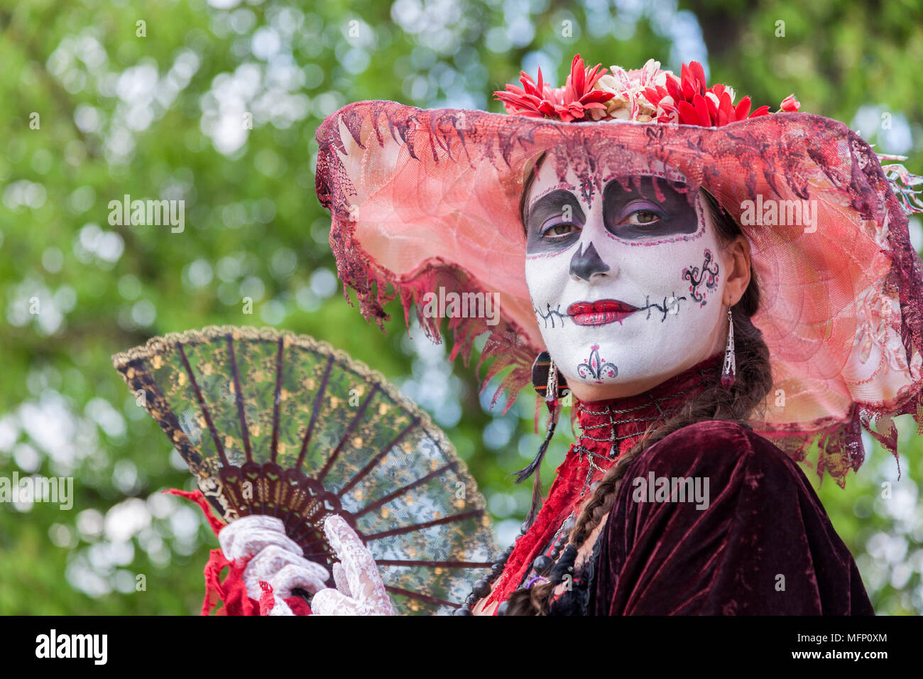Catrina hi-res stock photography and images - Alamy