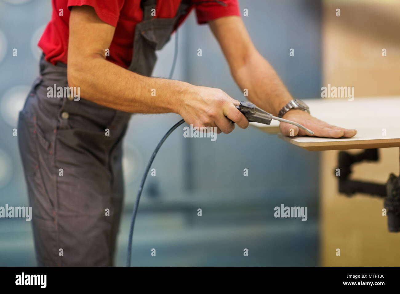 Mdf glue hi-res stock photography and images - Alamy
