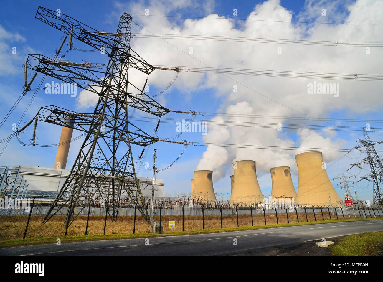 drax coal powered power station and high voltage power lines yorkshire ...