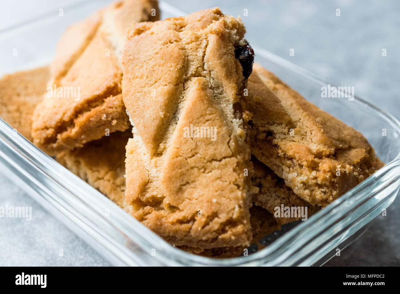Traditional apple strudel hi-res stock photography and images - Alamy