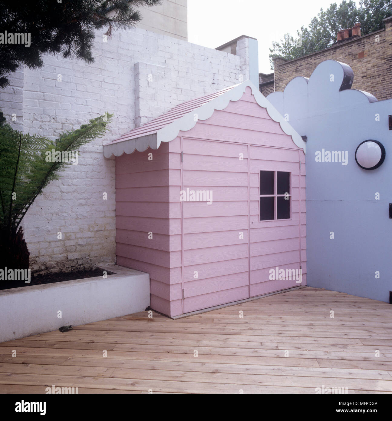 Pink shed hi-res stock photography and images - Alamy