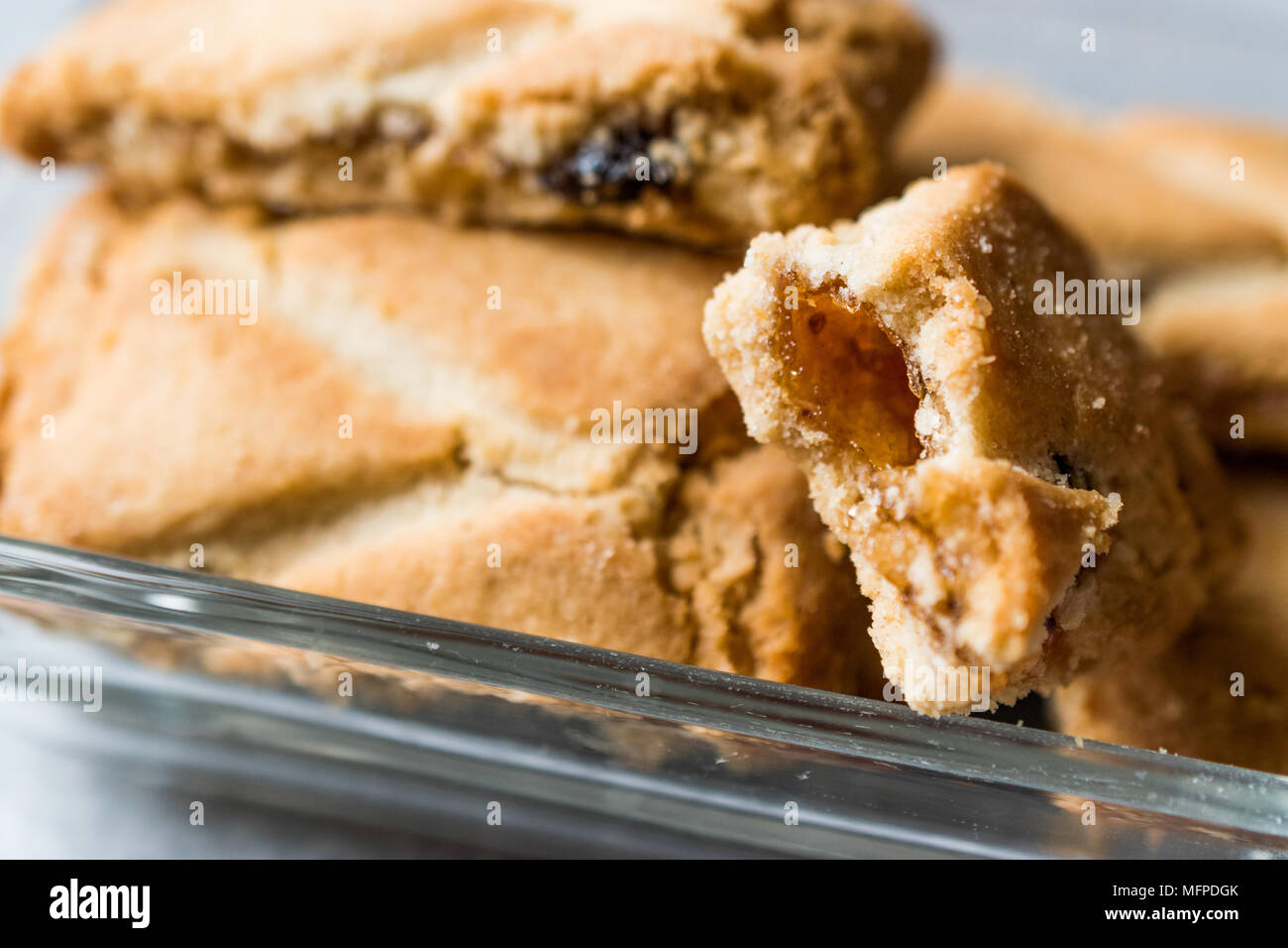 Traditional apple strudel hi-res stock photography and images - Alamy