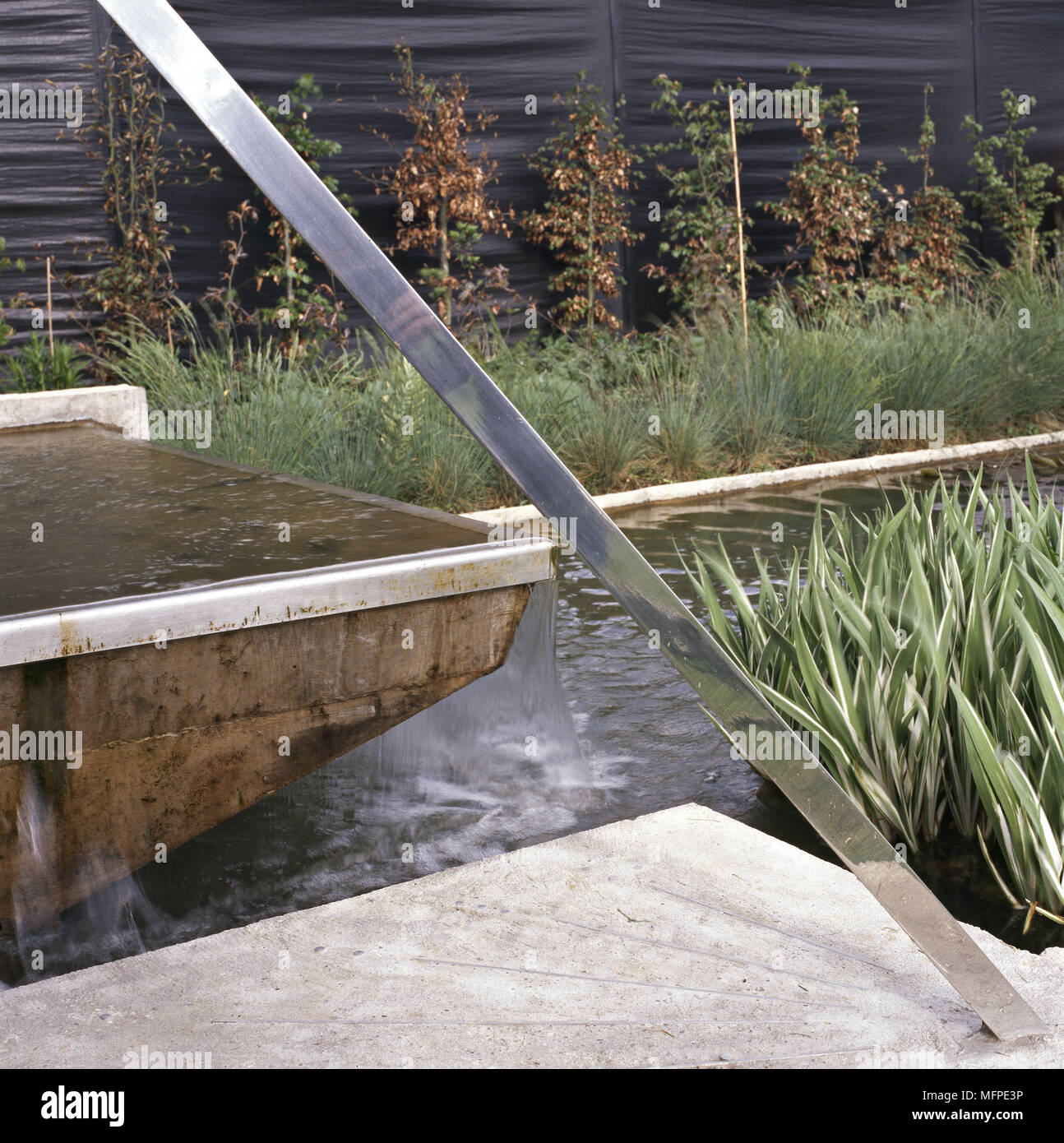 Running water feature hi-res stock photography and images - Alamy