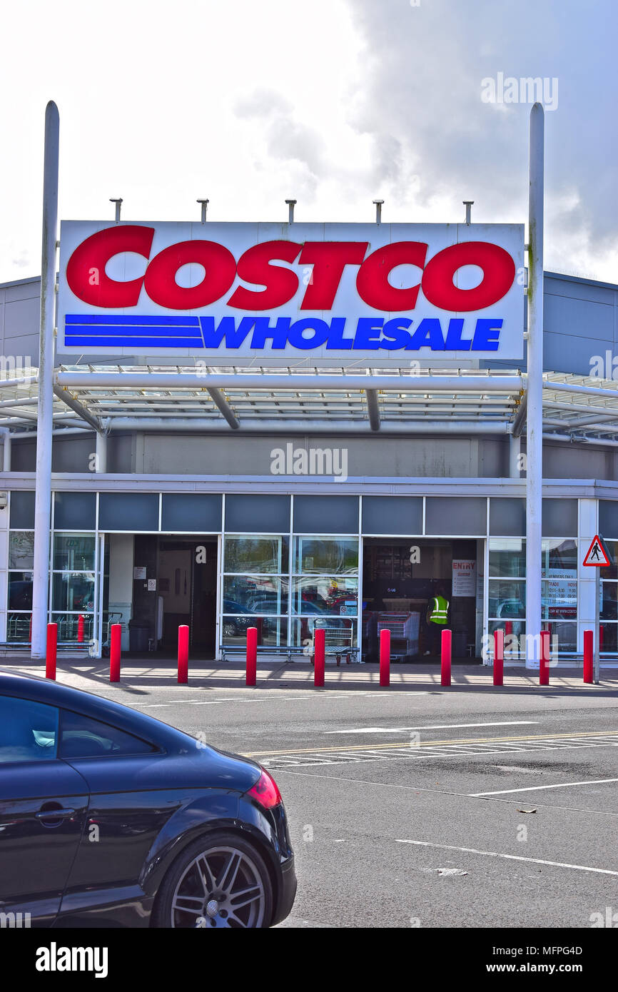 Costco Bulk High Resolution Stock Photography and Images - Alamy