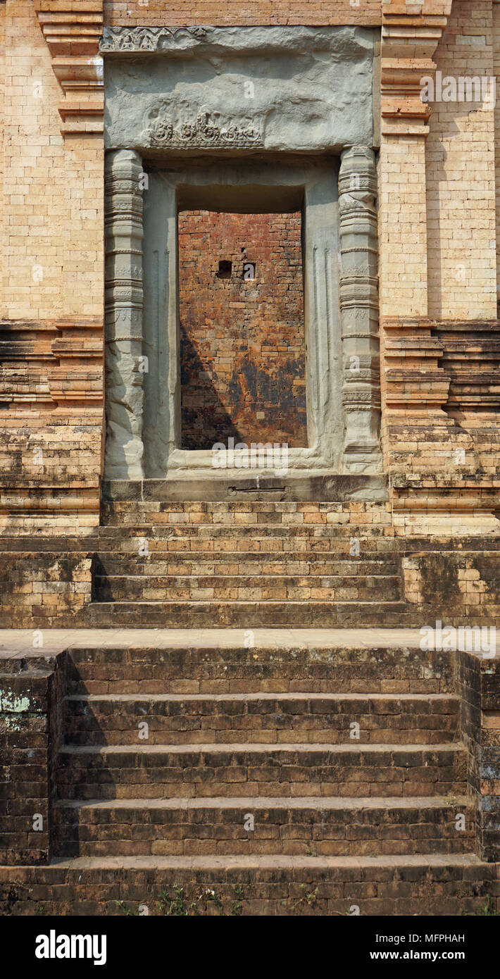ancient temple complex of ankgor wat in cambodia Stock Photo - Alamy