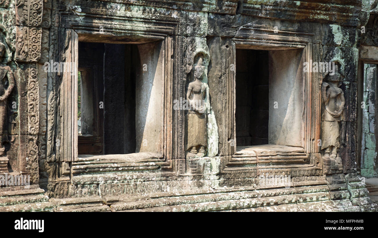 ancient temple complex of ankgor wat in cambodia Stock Photo - Alamy