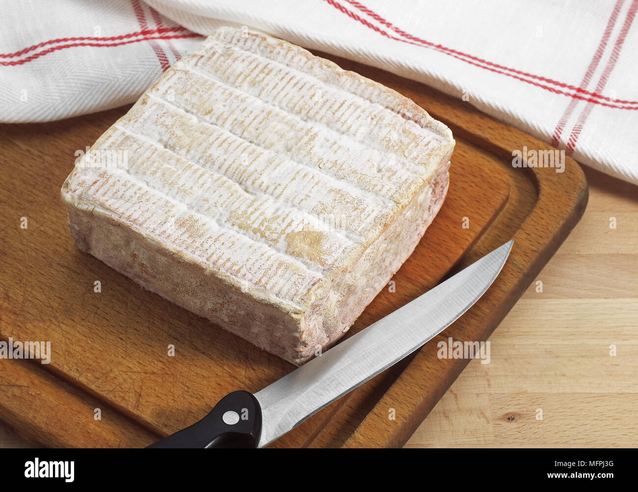 Pont l'Eveque, French Cheese from Normandy produced from Cow's Milk ...