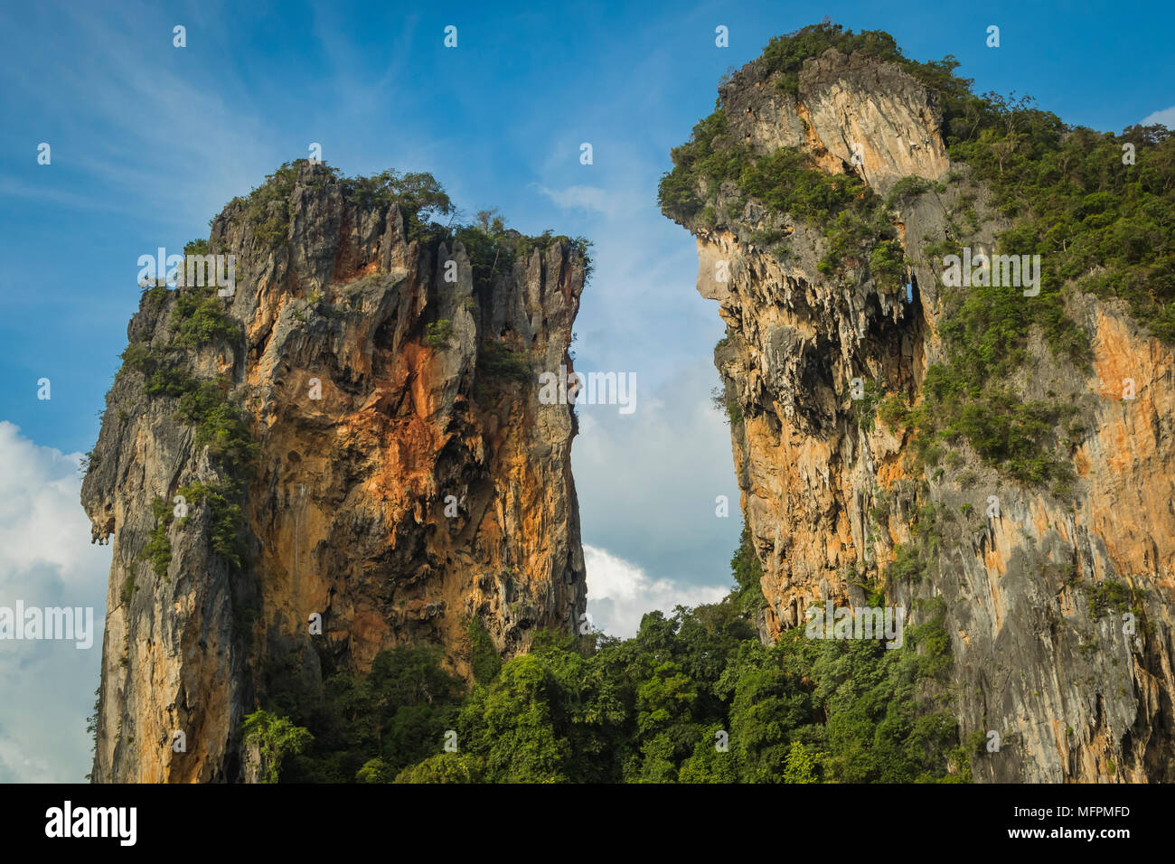 Tall islands in Thailand Stock Photo - Alamy