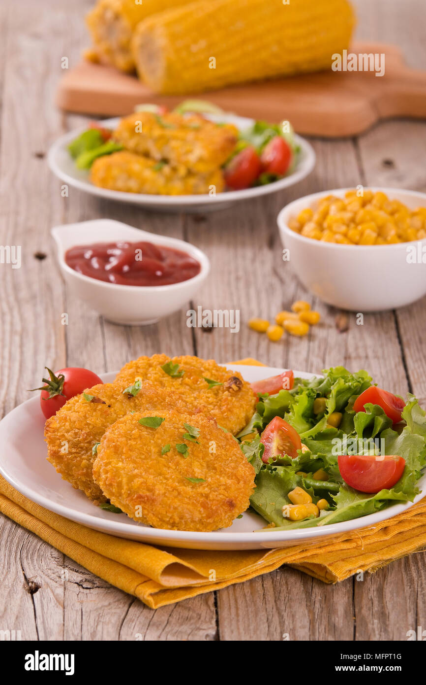 Burger sweetcorn salad hi-res stock photography and images - Alamy