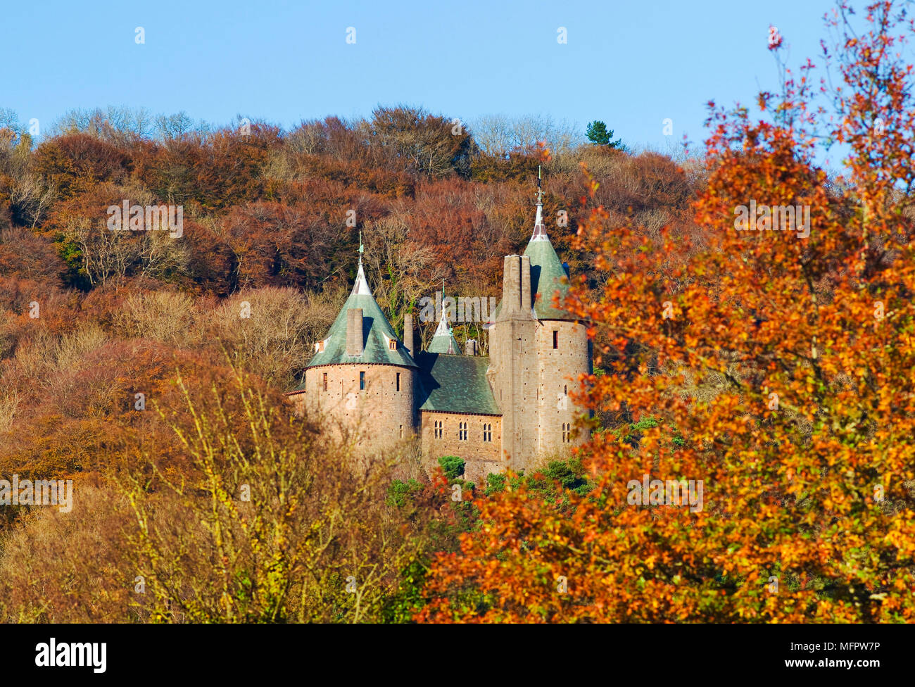 Castell coch autumn hi-res stock photography and images - Alamy