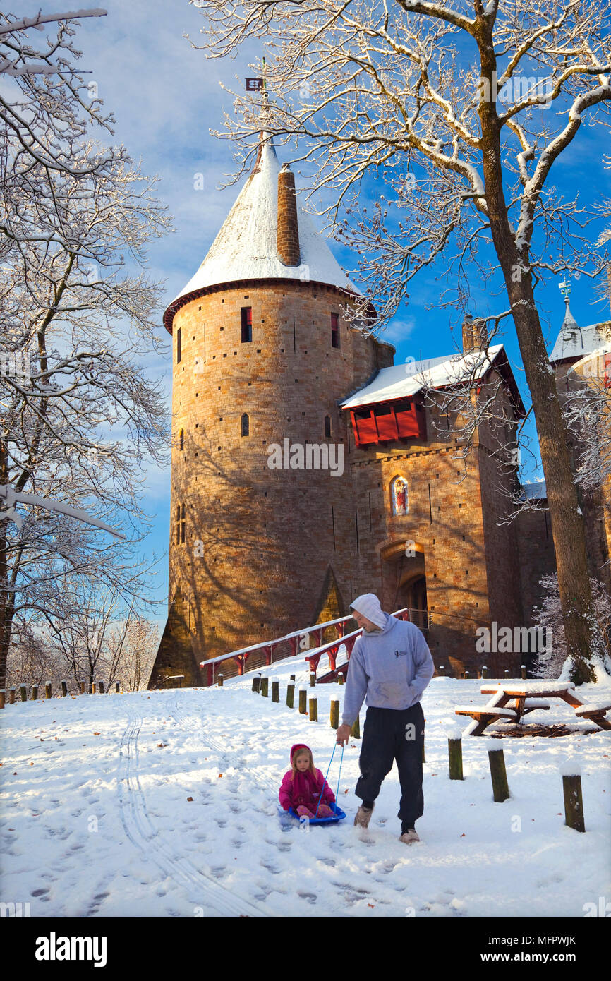 Castell coch snow hi-res stock photography and images - Alamy