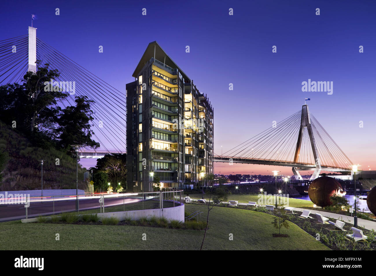 Exterior of modern luxury apartment block Stock Photo - Alamy