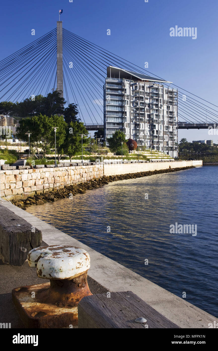 Contemporary luxury apartment block hi-res stock photography and images ...