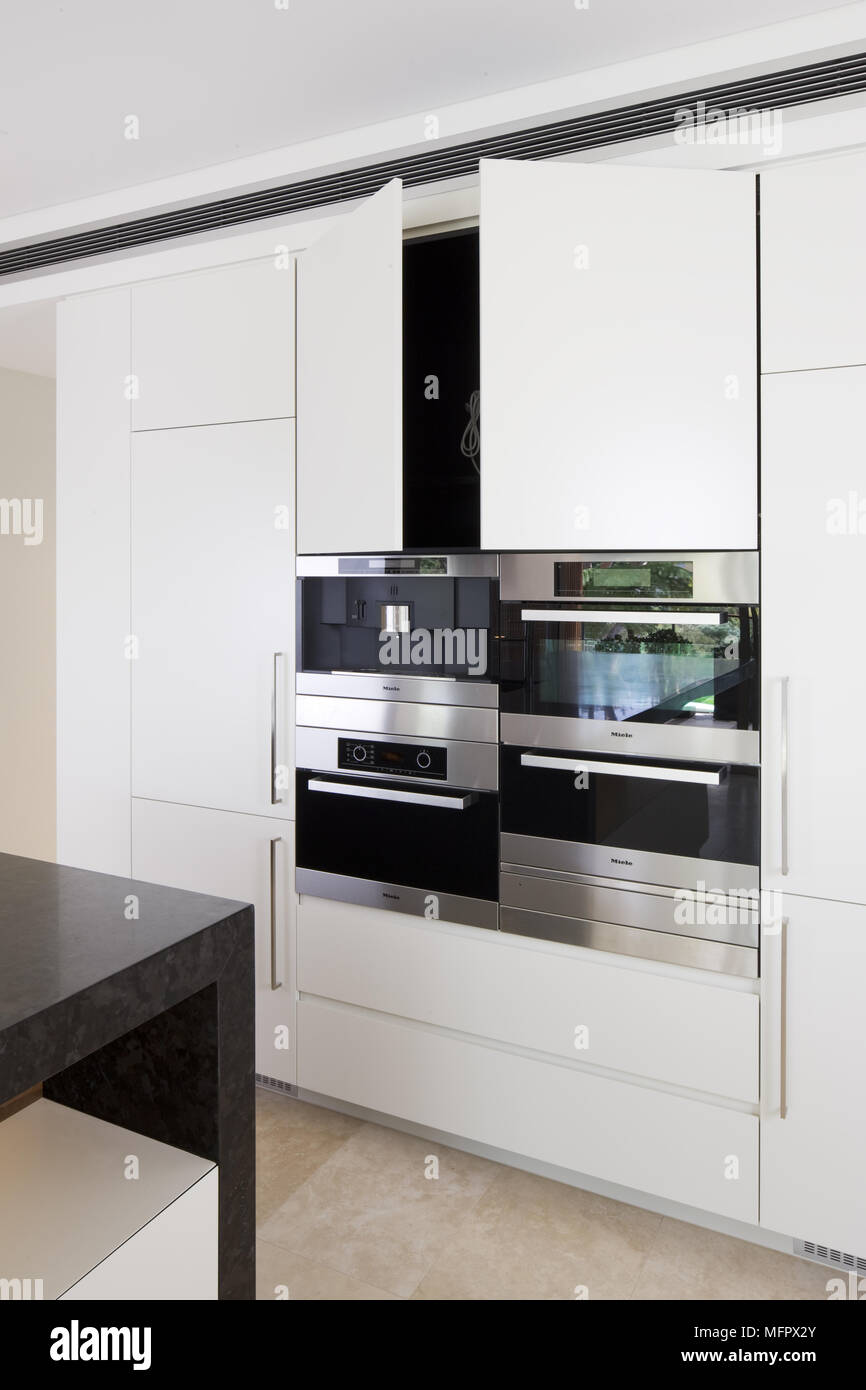 Integral oven hi-res stock photography and images - Alamy