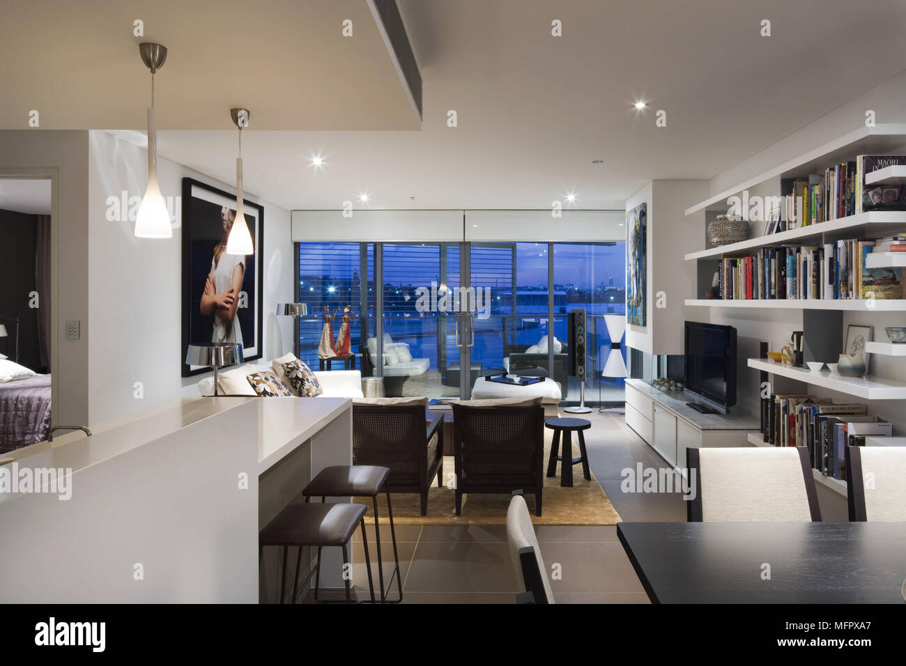 Sitting areas hi-res stock photography and images - Alamy