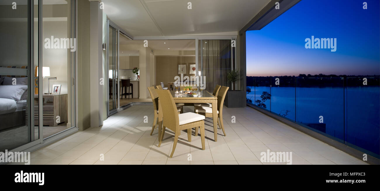 Open terrace hi-res stock photography and images - Alamy