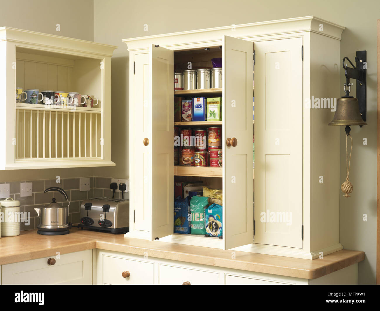 Corner larder hi-res stock photography and images - Alamy