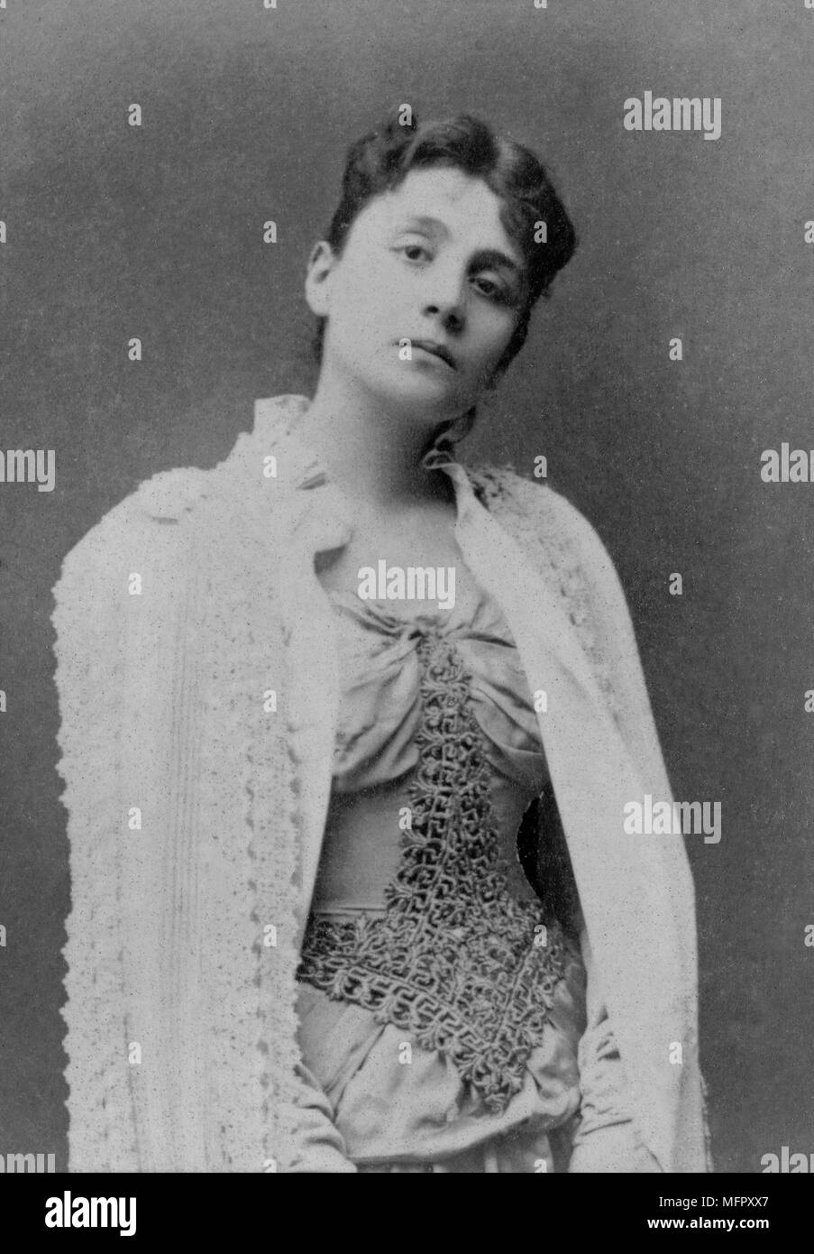 Portrait of Eleonora La Duse ( 1858 - 1923 ) Italian artist - anonymous ...