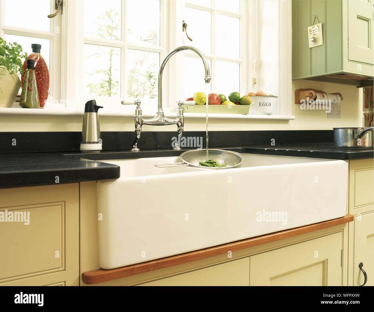 Butler sink hi-res stock photography and images - Alamy