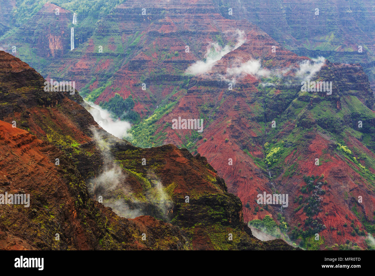 Ravine hawaii hi-res stock photography and images - Alamy