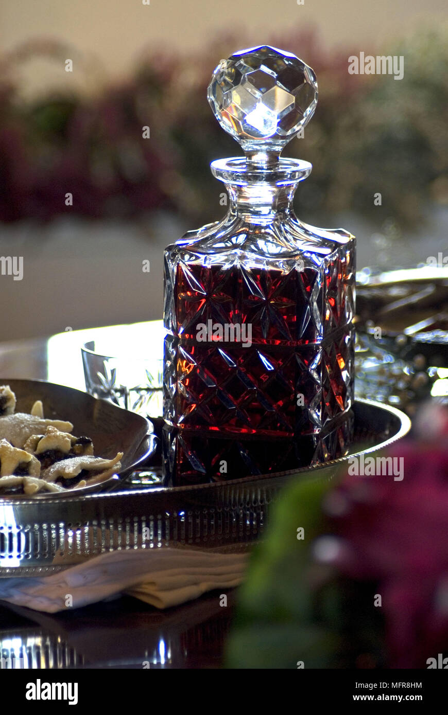Sherry Decanter High Resolution Stock Photography and Images - Alamy