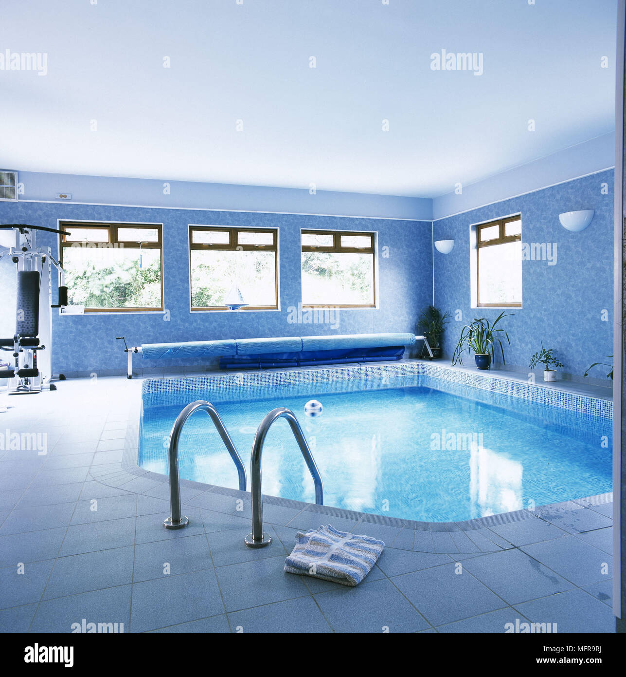 Indoor swimming pool Stock Photo - Alamy