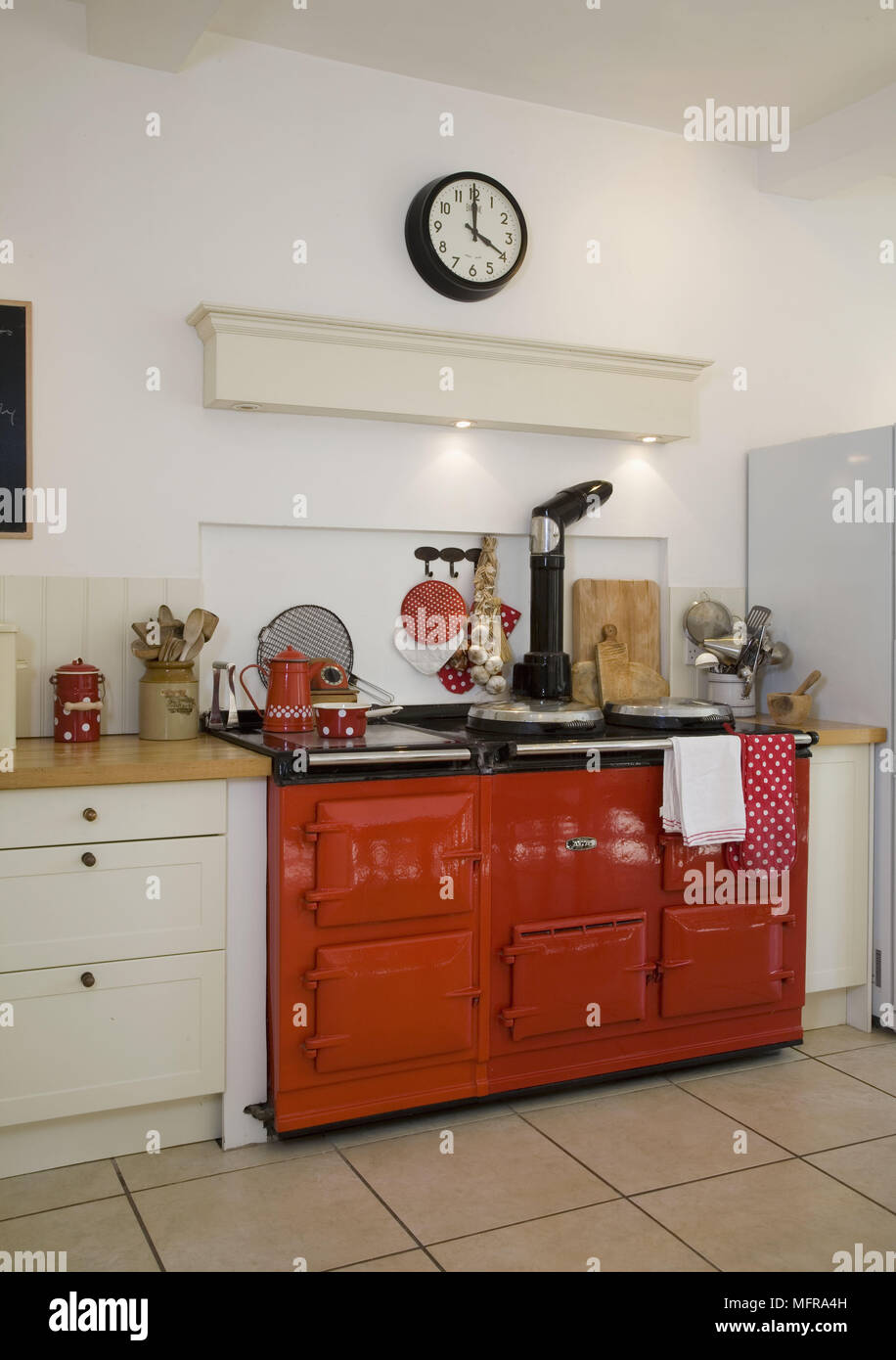 Red Aga Oven High Resolution Stock Photography and Images - Alamy