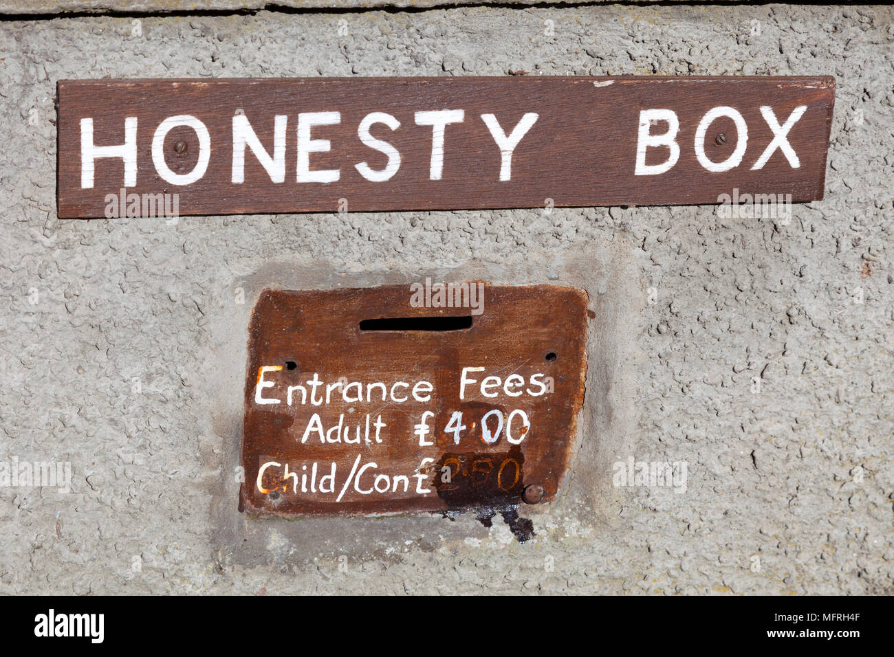 Entrance fees hi-res stock photography and images - Alamy