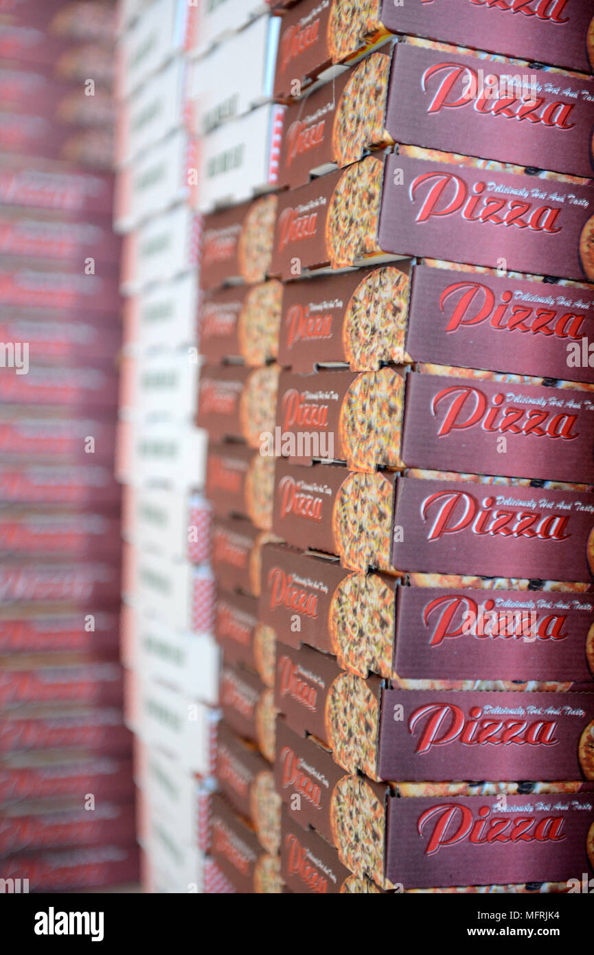 Takeaway boxes hi-res stock photography and images - Alamy