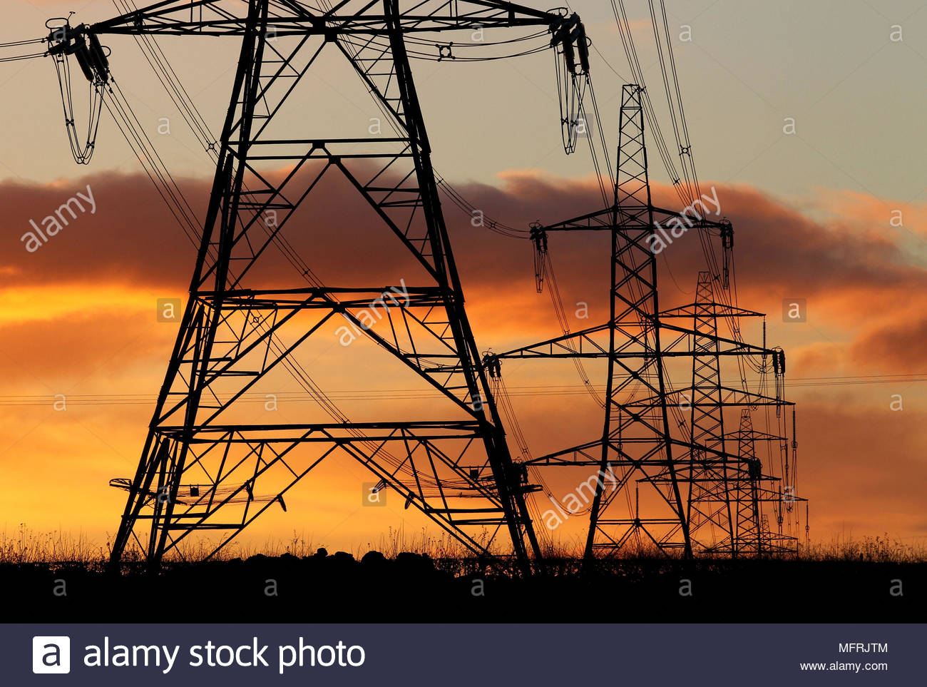 Electricty Pylons Uk Stock Photos & Electricty Pylons Uk Stock Images ...