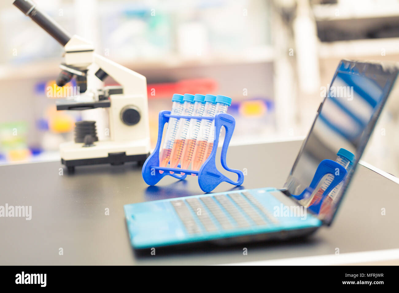 Table in chemistry class Stock Photo - Alamy