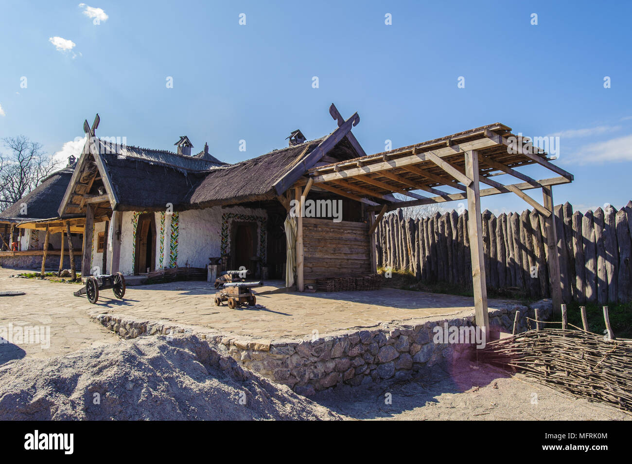 Ancient house of the Ukrainian cossacks Stock Photo - Alamy