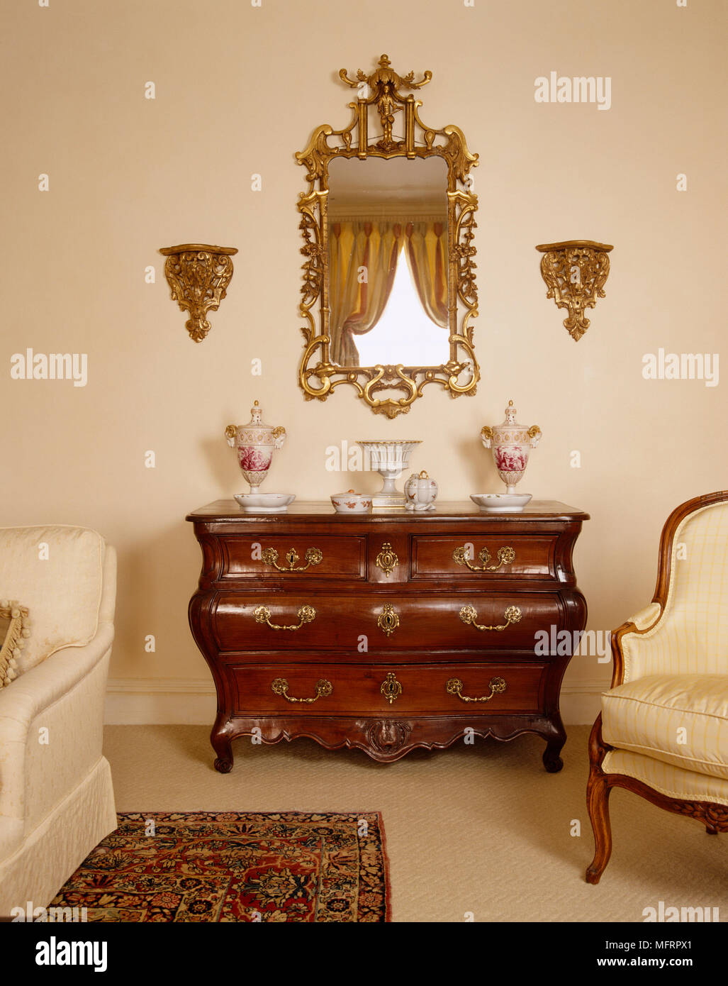 Soft drawers hi-res stock photography and images - Alamy