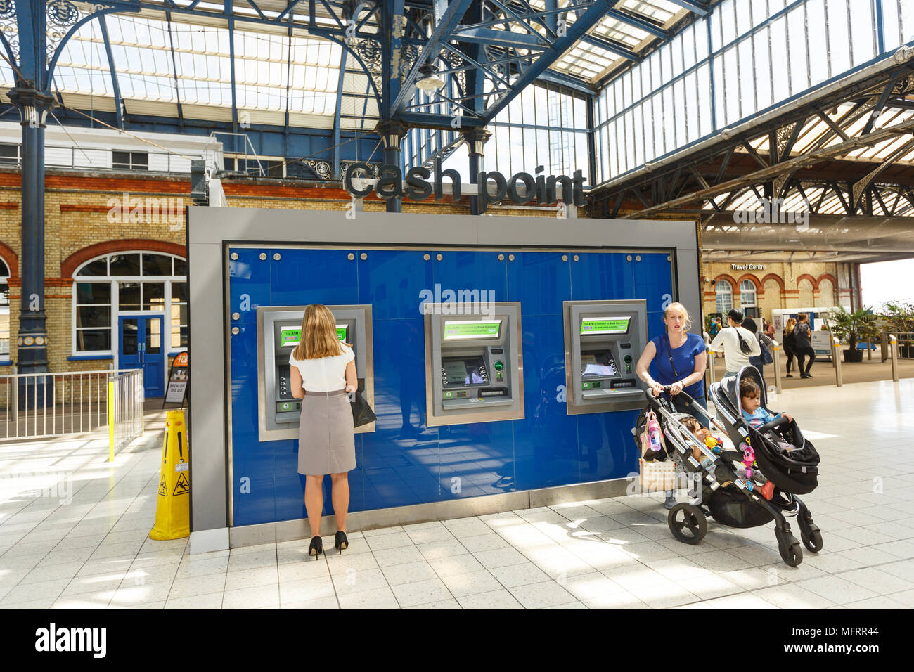 Cashier cashbox hi-res stock photography and images - Alamy