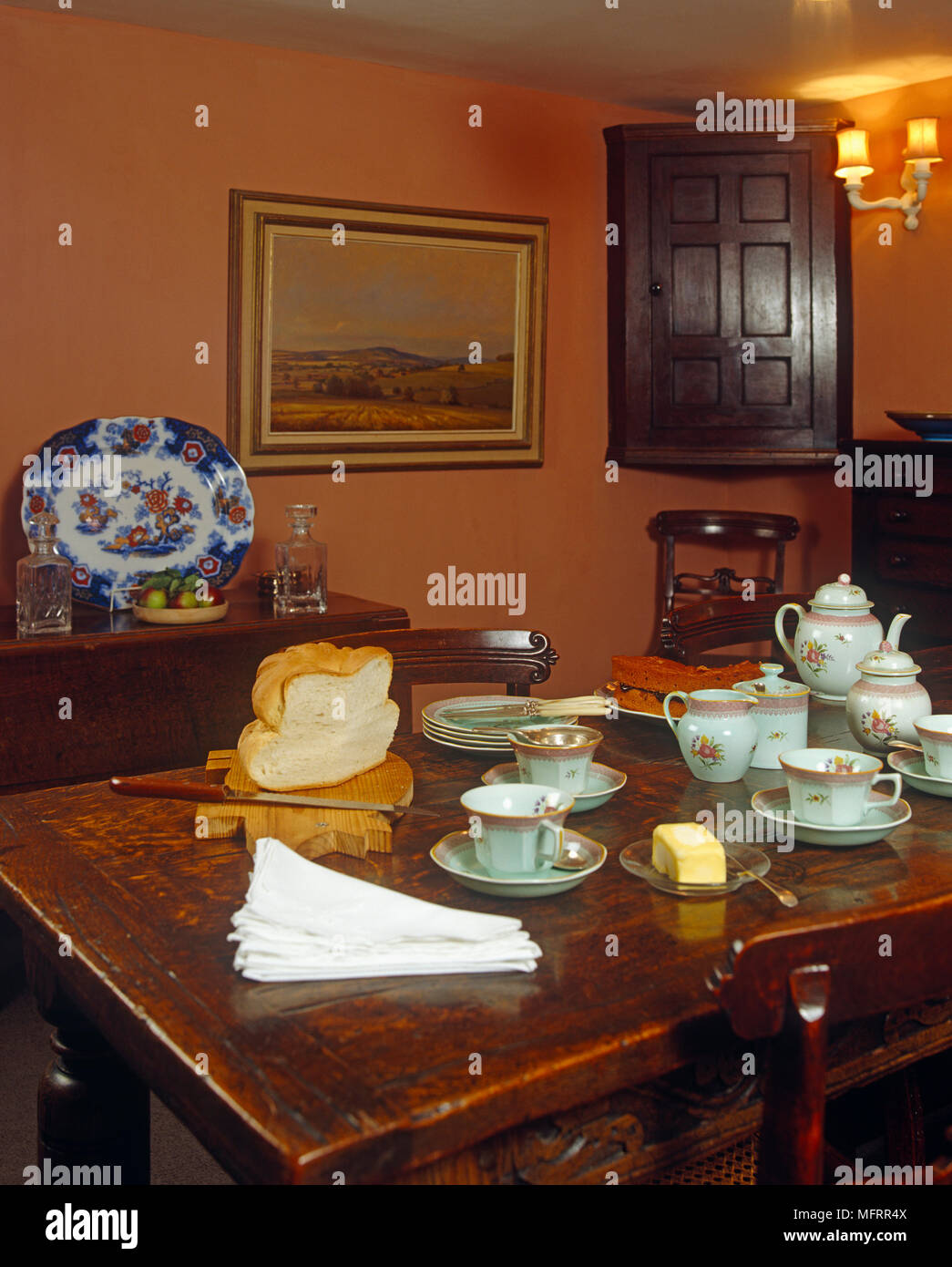 Terracotta dining room hi-res stock photography and images - Alamy