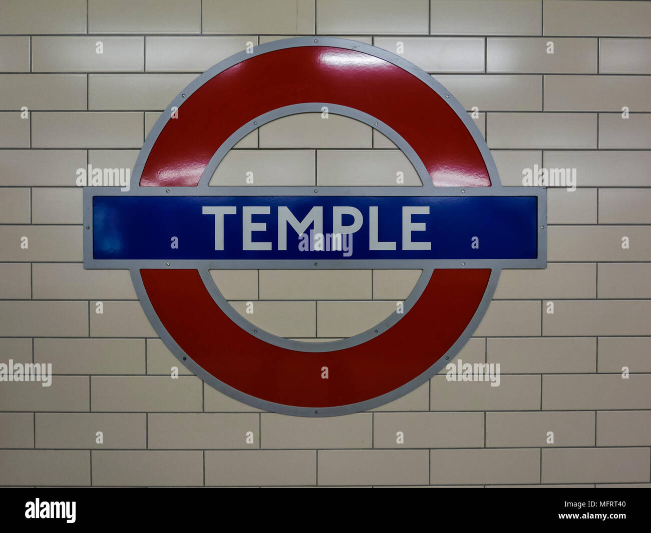 Temple Underground Station Stock Photo - Alamy