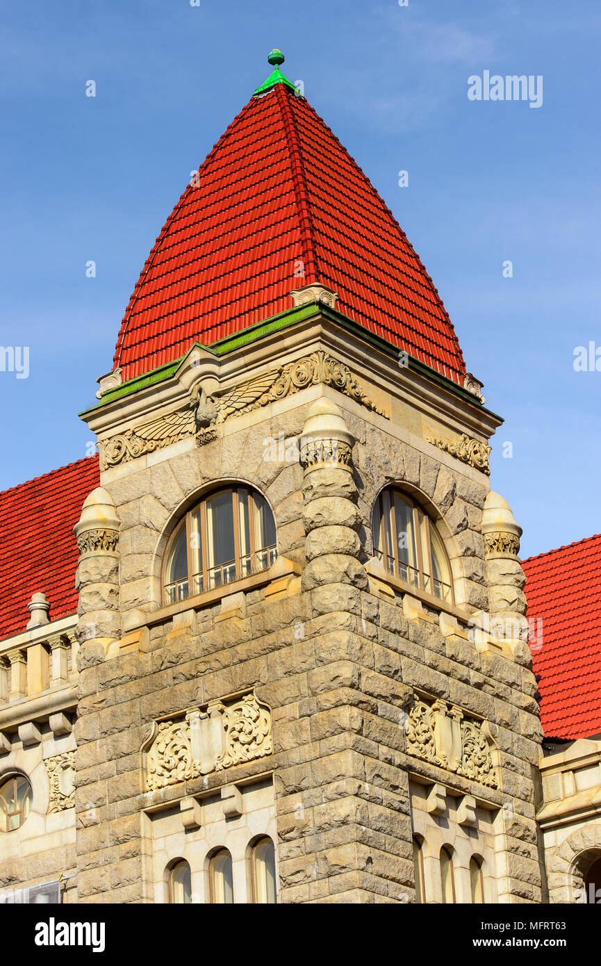 Finnish National Theatre in Helsinki, Finland Stock Photo - Alamy
