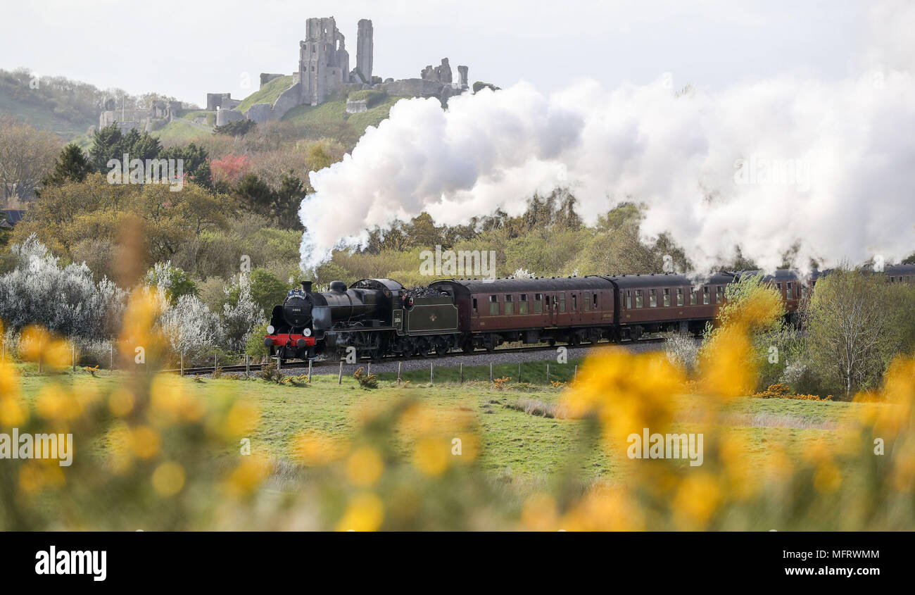 A 1920s Southern Railway 'U' class steam locomotive No. 31806, known as ...