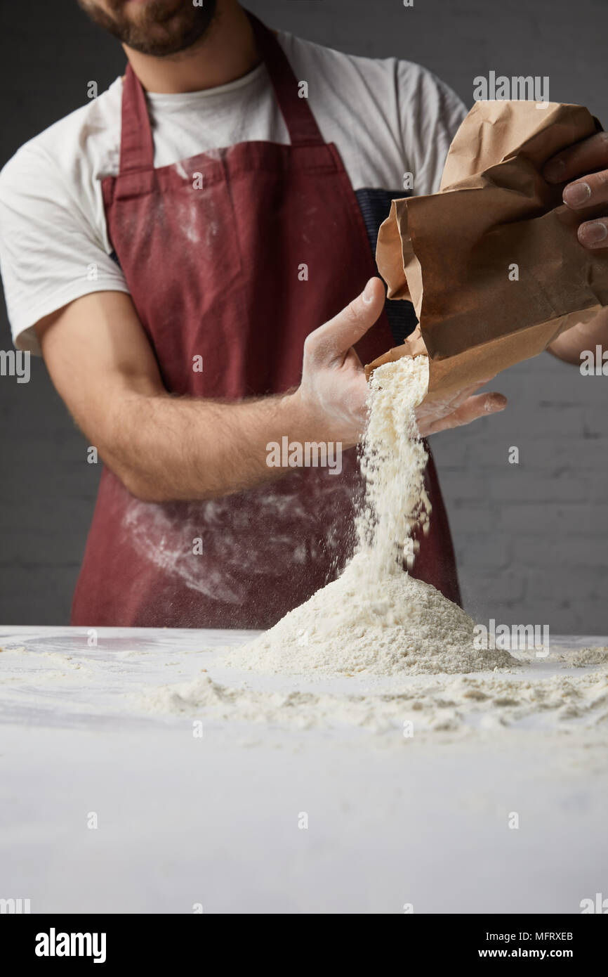 Flour on table hi-res stock photography and images - Alamy