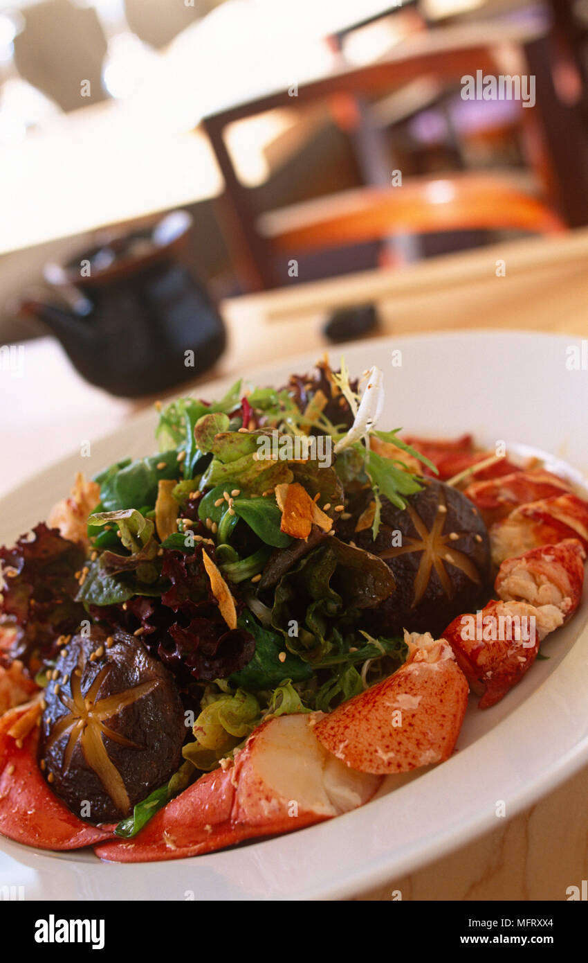 Shellfish and salad dish Stock Photo - Alamy