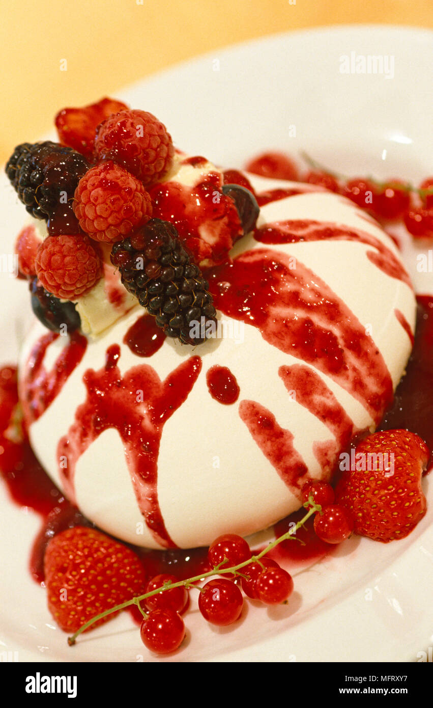 Summer fruits and meringue dessert Stock Photo - Alamy