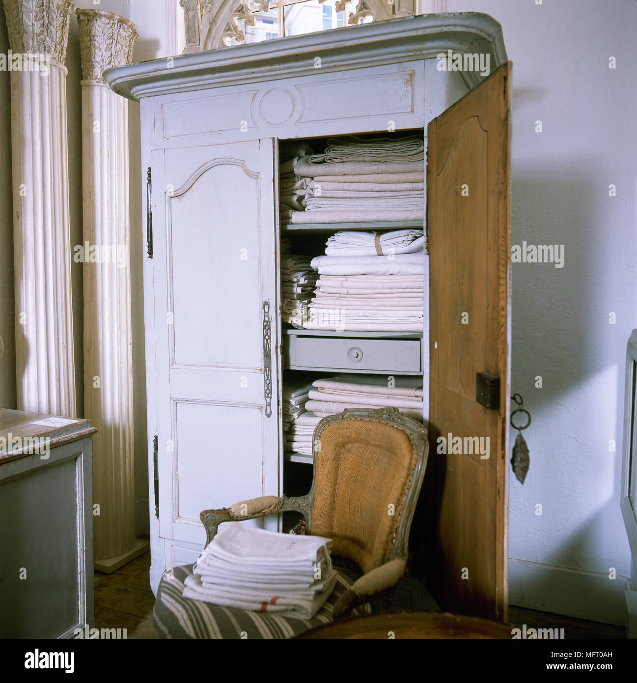 Linen cupboard hi-res stock photography and images - Alamy