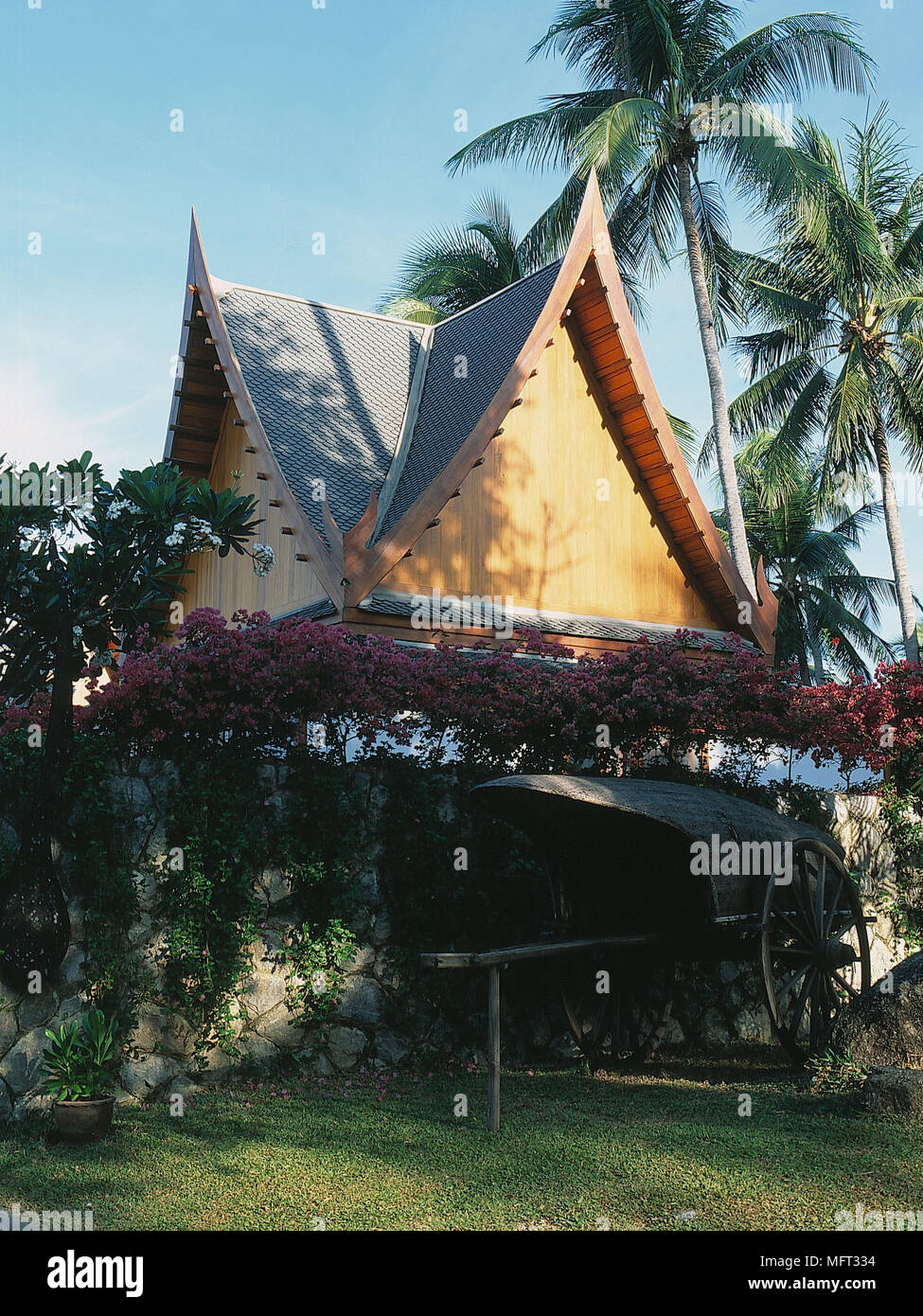 Private villa in grounds of hotel made up of a collection of salas ...